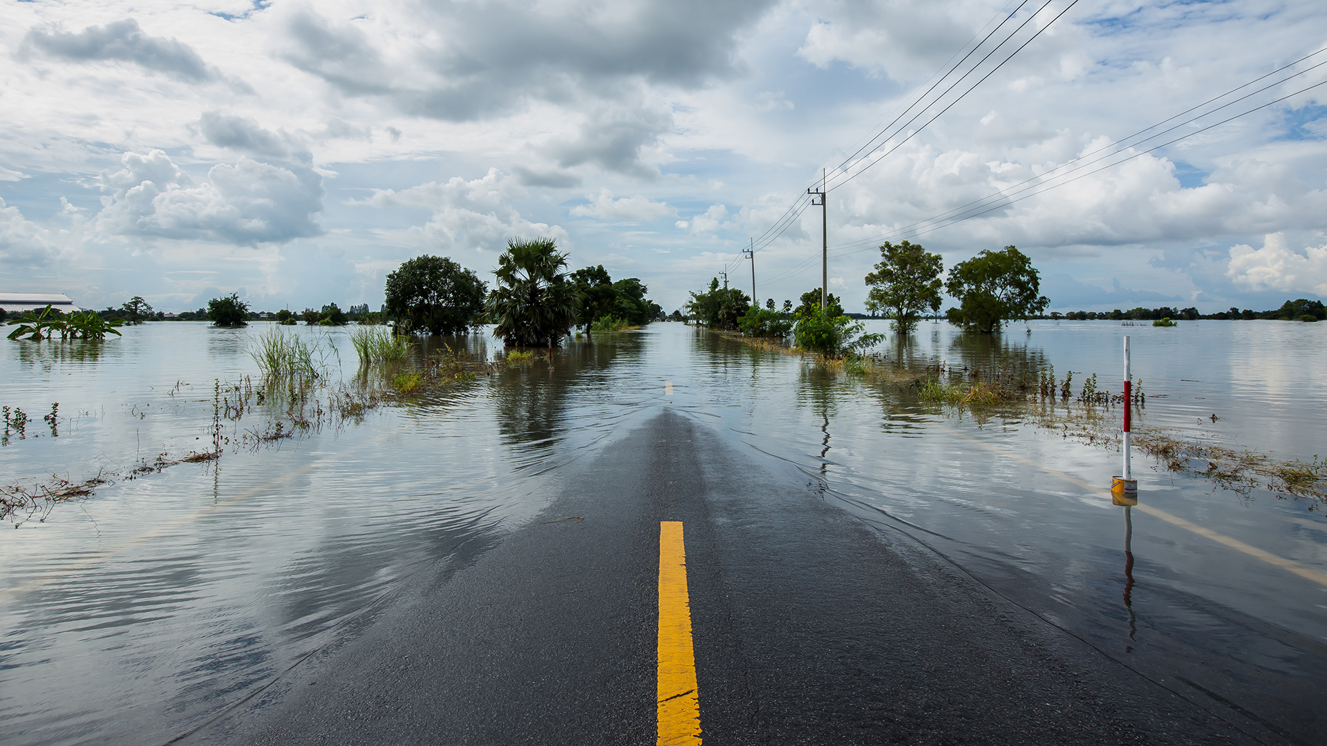 The challenge of extreme hydrological events